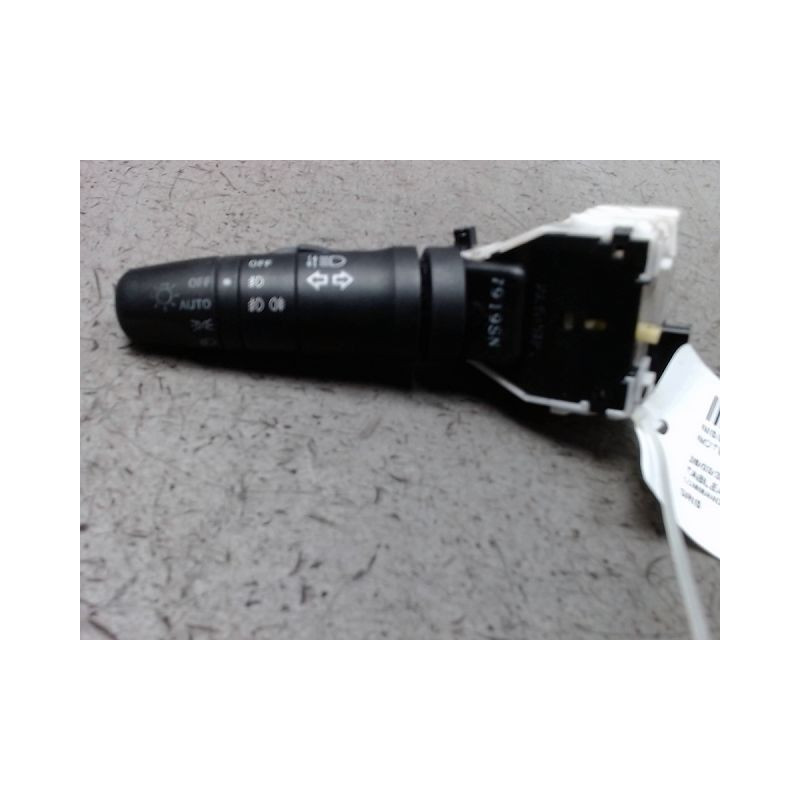 COMMANDE CLIGNOTANT NISSAN NOTE