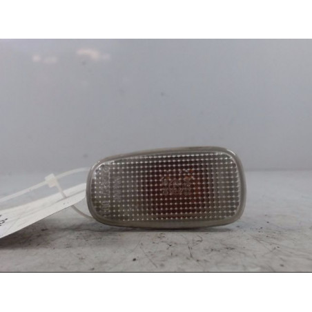 REPETITEUR AILE DROIT TOYOTA COROLLA