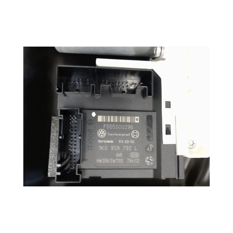 MECANISME+MOTEUR LEVE-GLACE AVANT DROIT VOLKSWAGEN PASSAT