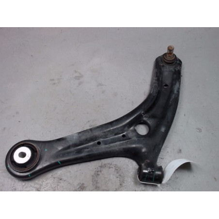 TRIANGLE INFERIEUR AVANT GAUCHE FORD KA+