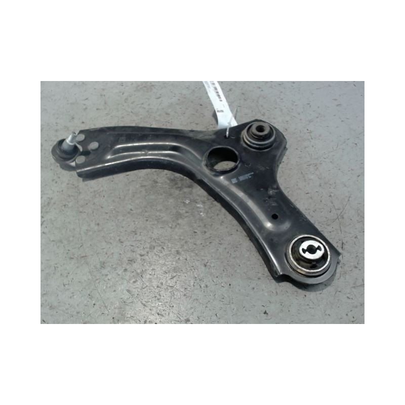 TRIANGLE INFERIEUR AVANT GAUCHE RENAULT CAPTUR