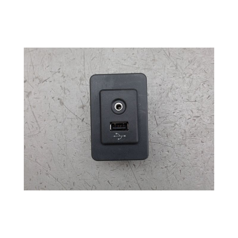 PORT USB/AUX NISSAN NOTE