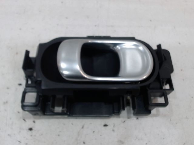 POIGNEE INTERIEURE PORTE AVANT DROIT CITROEN C3