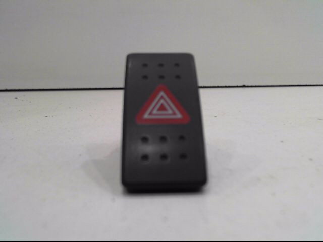 BOUTON DE WARNING SUZUKI SWIFT
