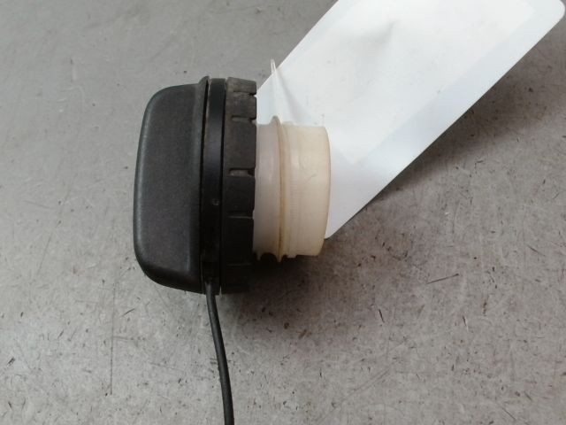 BOUCHON RESERVOIR A CARBURANT MAZDA MAZDA 3 5P