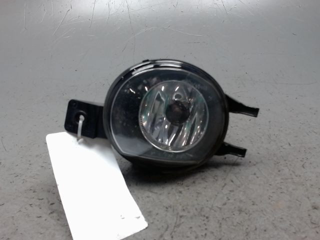 PHARE ANTIBROUILLARD AVANT GAUCHE TOYOTA YARIS