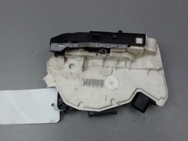 SYSTEME CONDAMNATION AVANT DROIT VOLKSWAGEN TIGUAN BREAK I Phase 2 (5N ...