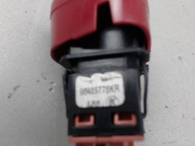 BOUTON DE WARNING CITROEN C3