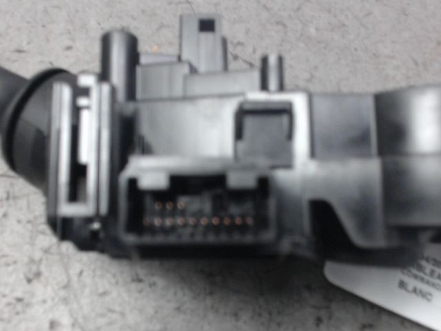 COMMANDE CLIGNOTANT TOYOTA AURIS