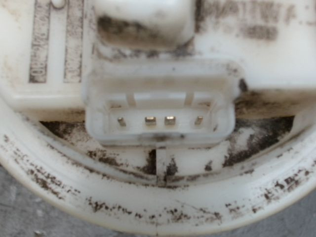 POMPE CARBURANT IMMERGEE PEUGEOT 206 CC 2000-2007