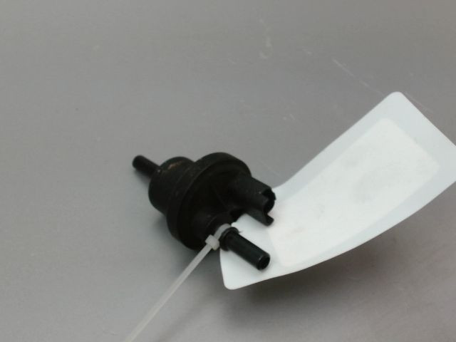 CANISTER DE VAPEUR DE CARBURANT RENAULT TWINGO II Phase 1 2007-2011